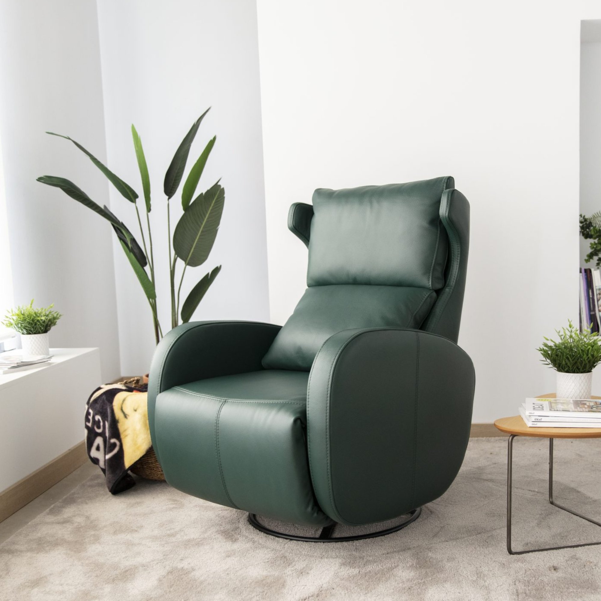 Fama - Kim Leather Swivel Manual Recliner - KEENS Belfast