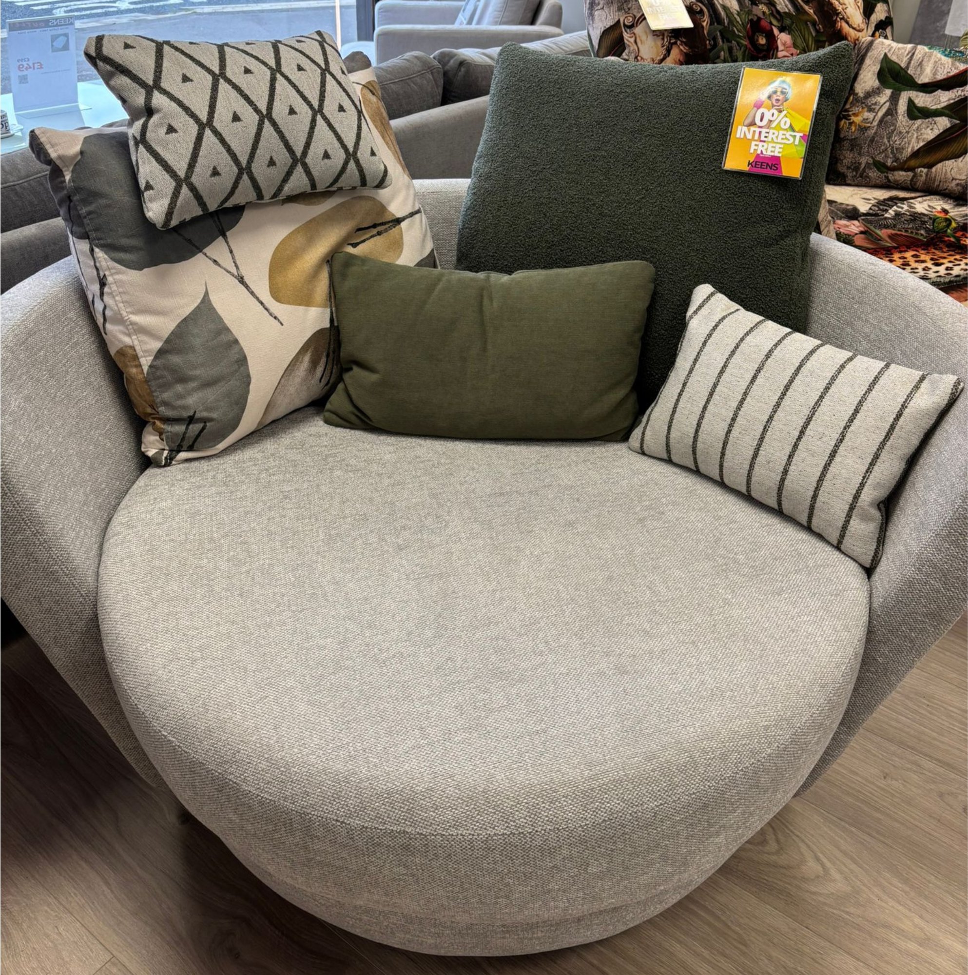 Fama - MyNest Swivel Chair - KEENS Belfast