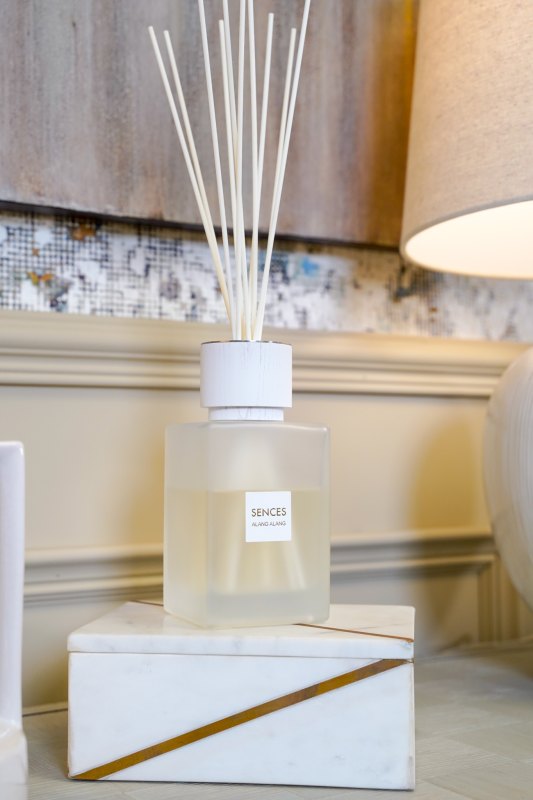 Sences - White Alang Alang Diffuser 500ml - KEENS Belfast